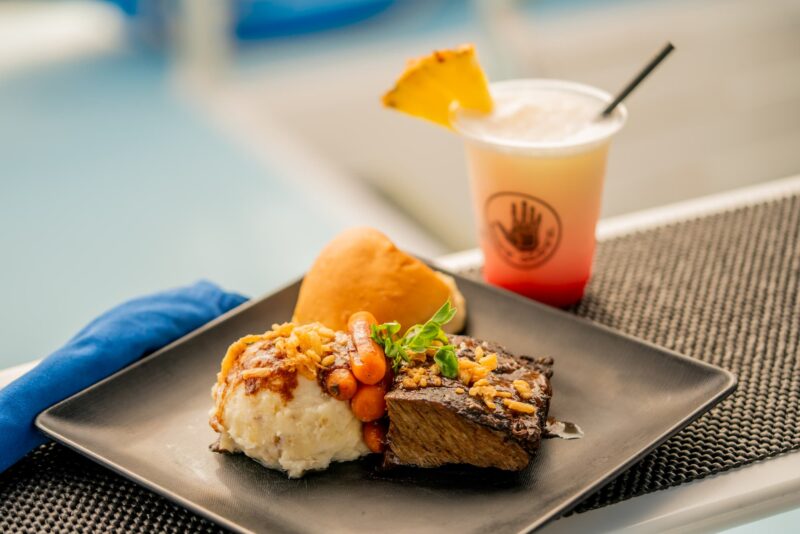 Captain Cook Sunset Dinner Cruise to Kealakekua Bay (3 hours, from $175)