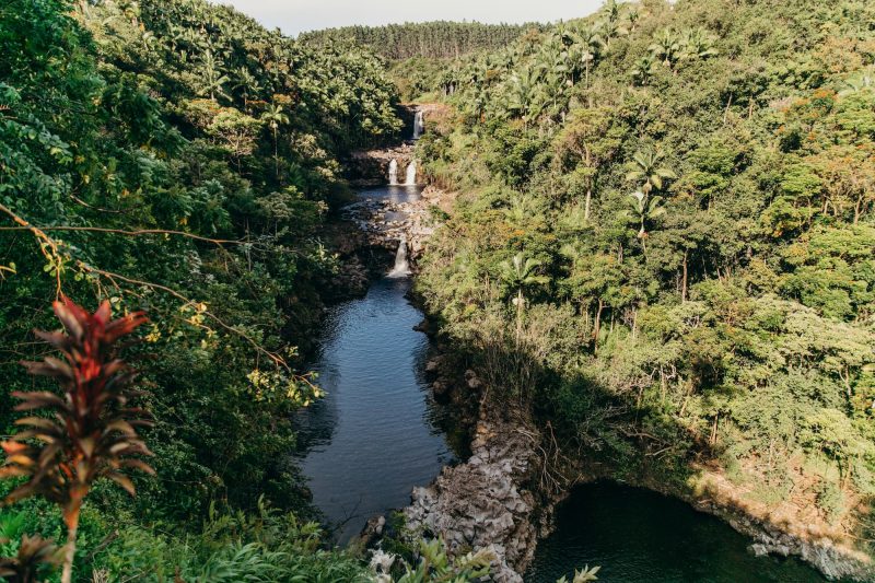 6 Favorite Waterfalls on the Big Island: Descriptions + Map